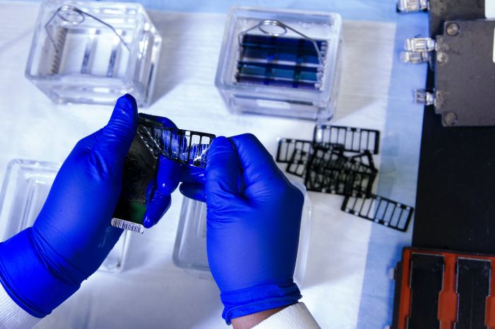 Revenues flat at Gilead as HIV strength offsets oncology struggle ...